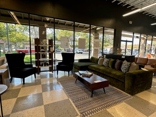 CHICO FAMILY FURNITURE - Updated April 2026 - 24 Photos - 1358 East Ave ...
