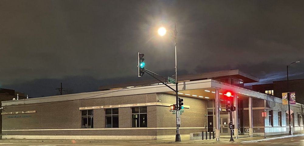 CHICAGO PUBLIC LIBRARY - ALBANY PARK BRANCH - 29 Reviews - 3401 W ...