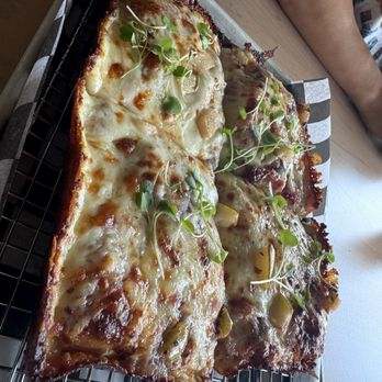 CUSHWA AND RAD PIES TAPROOM - Updated February 2025 - 182 Photos & 88 ...