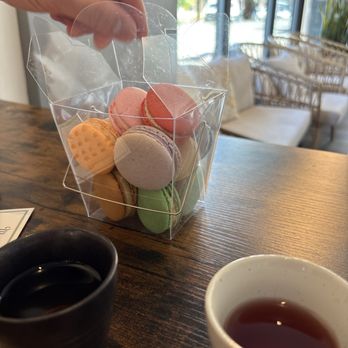 MACADONS - Updated November 2025 - 835 Photos & 427 Reviews - 826 S 3rd ...