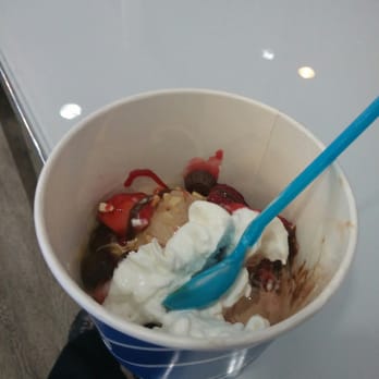 EZ FREEZY - 35 Photos & 54 Reviews - 11904 SE Division St, Portland ...