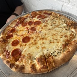 VINNIE VAN GO-GO’S - 858 Photos & 1476 Reviews - 317 W Bryan St ...