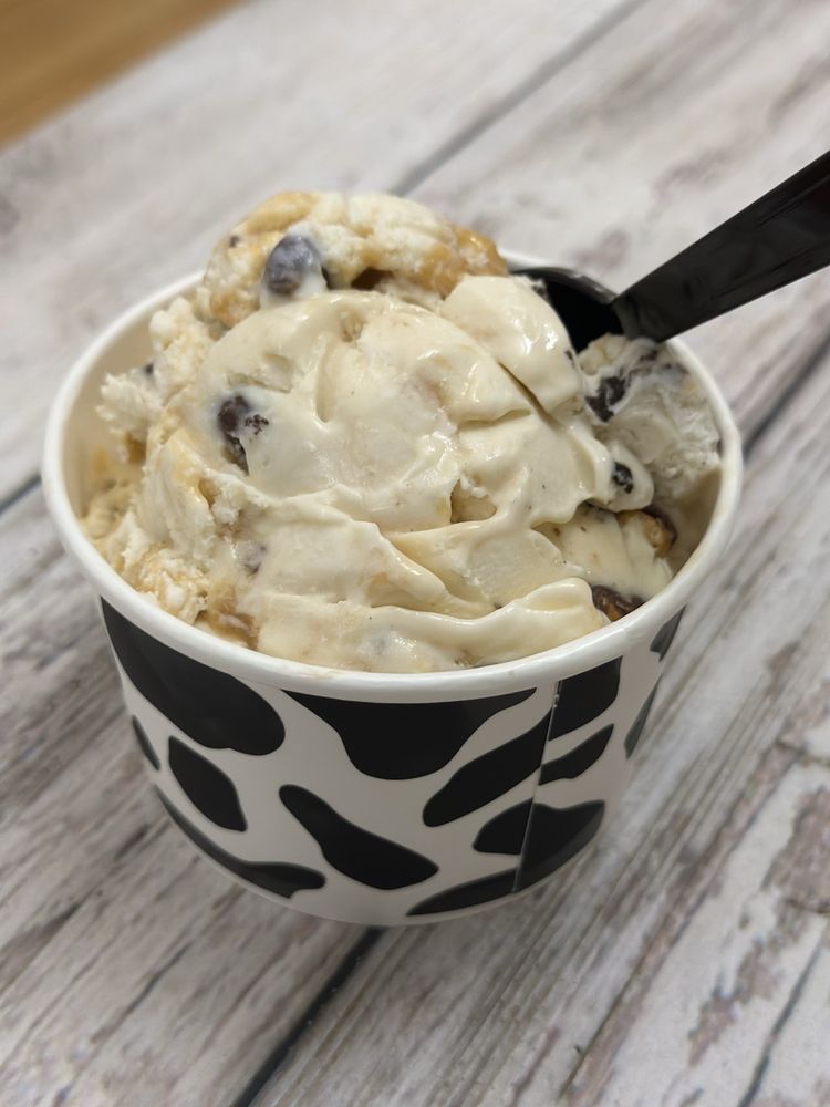 UNCOMMON COW - Updated August 2025 - 27 Photos & 10 Reviews - 1 Grafton ...