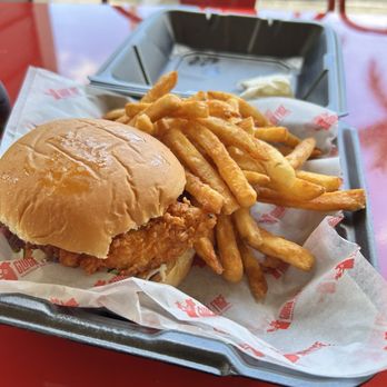 CLUCK FACE NASHVILLE HOT CHICKEN - Updated November 2025 - 129 Photos ...