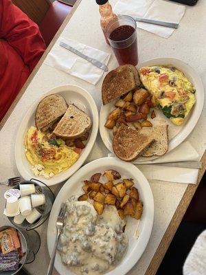 NEW WAY LUNCH - Updated April 2025 - 43 Photos & 99 Reviews - 21 S St ...