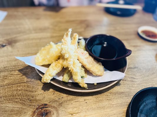 MIKUNI JAPANESE RESTAURANT & SUSHI BAR - Updated June 2024 - 1290 ...