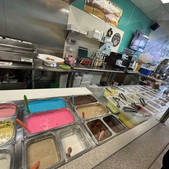 DESERT DONUTS - Updated March 2025 - 411 Photos & 481 Reviews - 3134 W ...