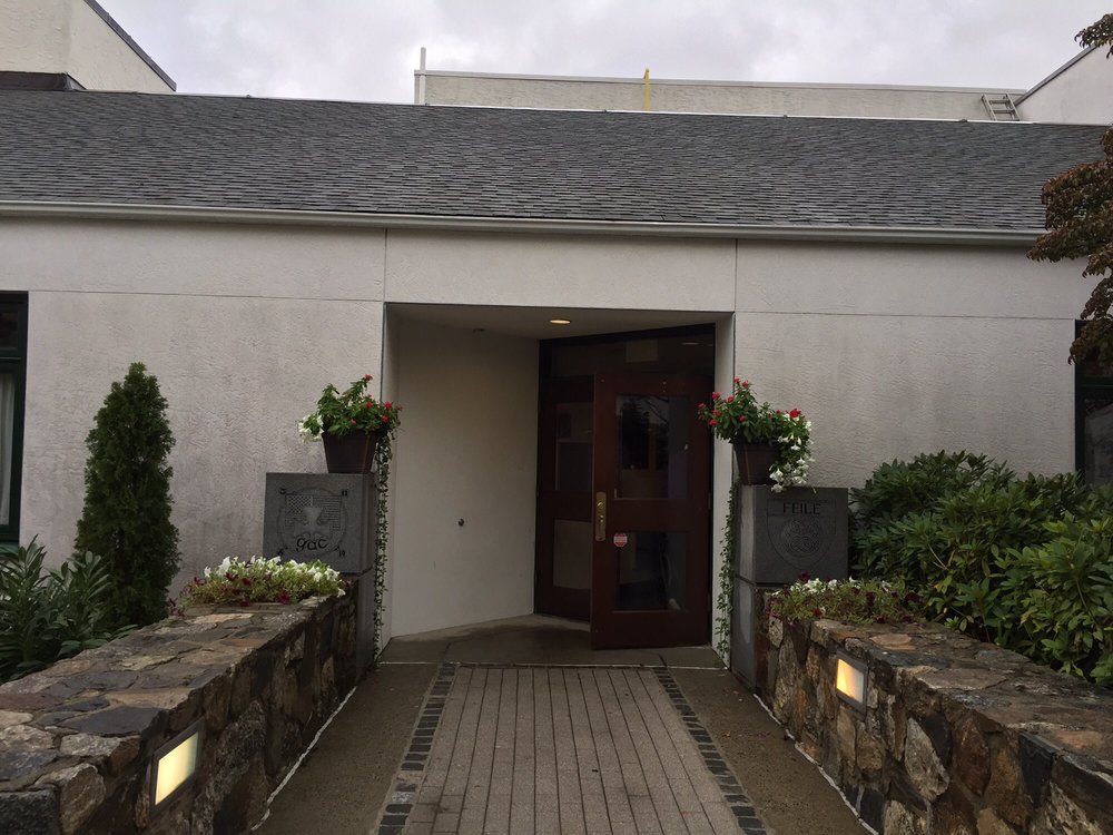GAELIC-AMERICAN CLUB - Updated December 2025 - 11 Photos - 74 Beach Rd ...