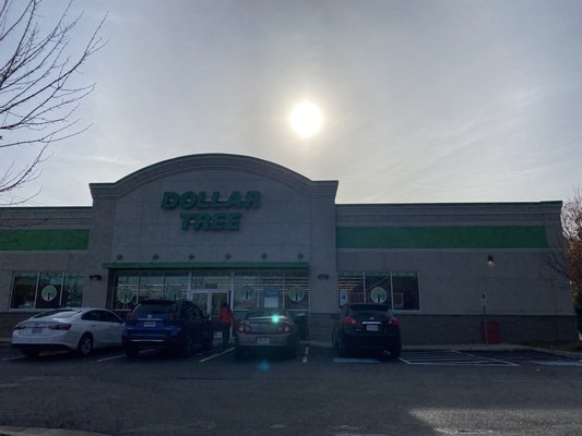 DOLLAR TREE - Updated December 2025 - 10731 Jefferson Ave, Newport News ...