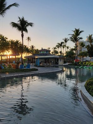 MARGARITAVILLE VACATION CLUB BY WYNDHAM - RIO MAR - 165 Photos & 32 ...