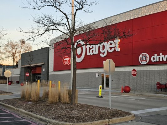 TARGET - Updated July 2025 - 38 Photos & 59 Reviews - 2333 63rd St ...
