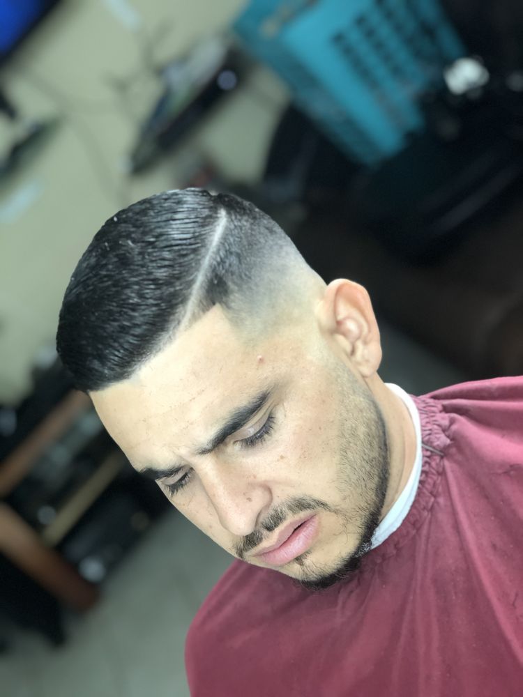 PRIME BARBER SHOP - 29 Photos & 37 Reviews - 44025 Jefferson St, La ...