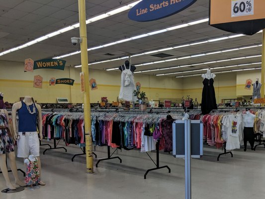 THRIFT TOWN - 64 Photos & 107 Reviews - 5700 Manchaca Rd, Austin, Texas ...