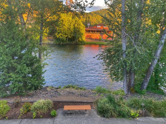 EDGEWATER INN - Updated August 2024 - 33 Photos & 44 Reviews - 7800 ...