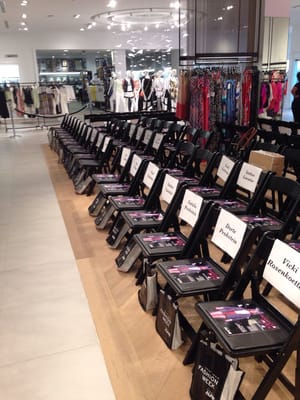 SAKS FIFTH AVENUE - Updated September 2025 - 13 Photos & 39 Reviews - 1 ...