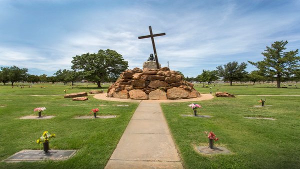 RESTHAVEN FUNERAL HOME & CEMETERY - Updated July 2025 - 32 Photos & 15 ...