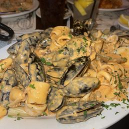 VINCENT’S CLAM BAR - Updated December 2025 - 4051 Photos & 2551 Reviews ...