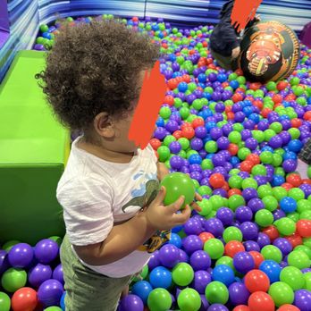 GO PLAY! - Updated January 2026 - 22 Photos & 16 Reviews - 140 Long Rd ...