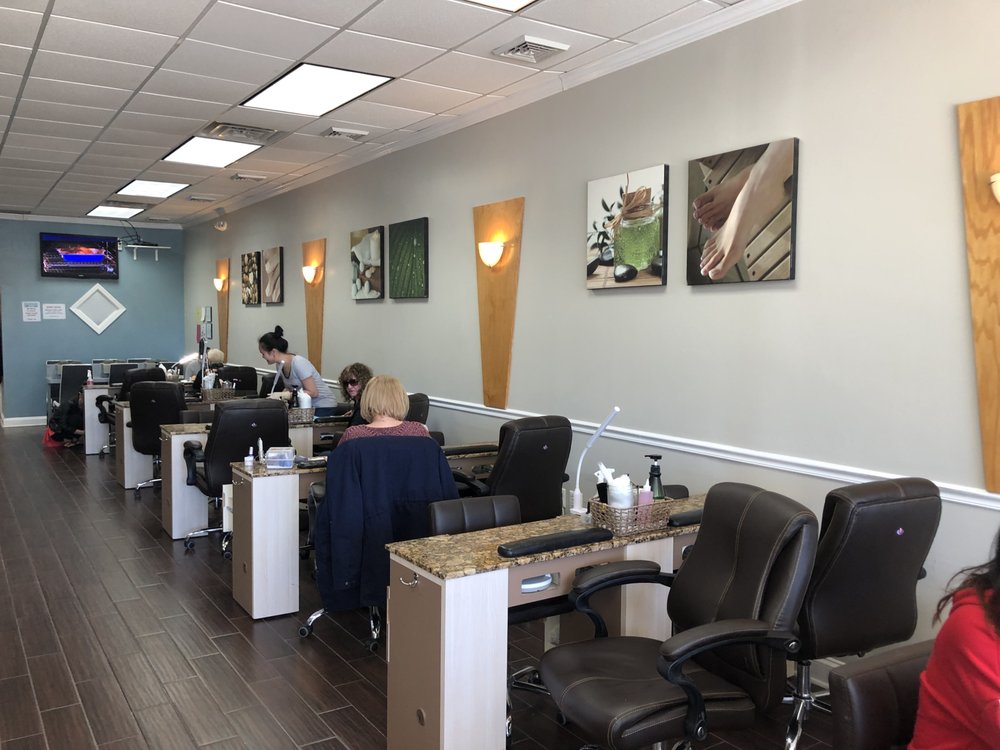 KAY NAILS - 27 Photos & 66 Reviews - 413 W Crystal Lake Ave ...
