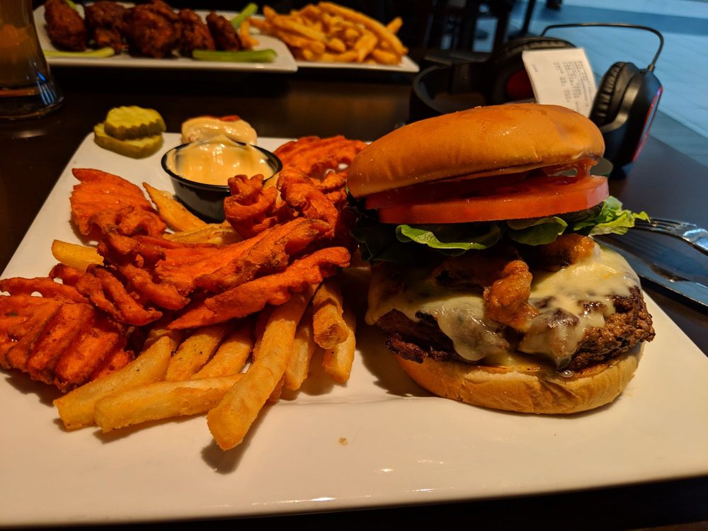 THREE KINGS PUBLIC HOUSE - 73 Photos & 81 Reviews - 10701 Lambert ...