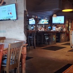 RED’S ICE HOUSE - Updated April 2025 - 830 Photos & 1037 Reviews - 98 ...