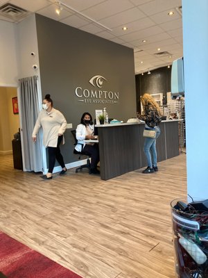 COMPTON EYE ASSOCIATES - Updated December 2024 - 41 Photos & 93 Reviews ...
