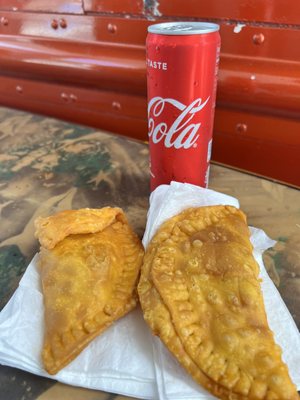 LA BANDERA FOOD TRUCK - Updated July 2025 - PR-2 S/N, Quebradillas ...