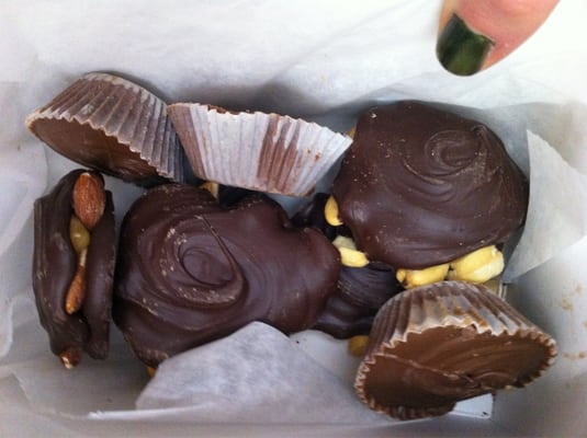 GEORGIA NUT COMPANY - 40 Photos & 19 Reviews - 7500 Linder Ave, Skokie ...