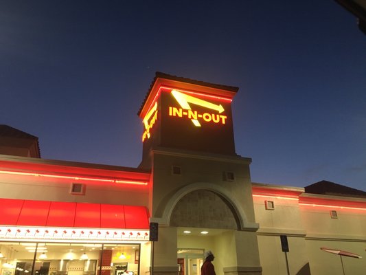 IN-N-OUT BURGER - 150 Photos & 230 Reviews - 1330 S Bradley Rd, Santa ...