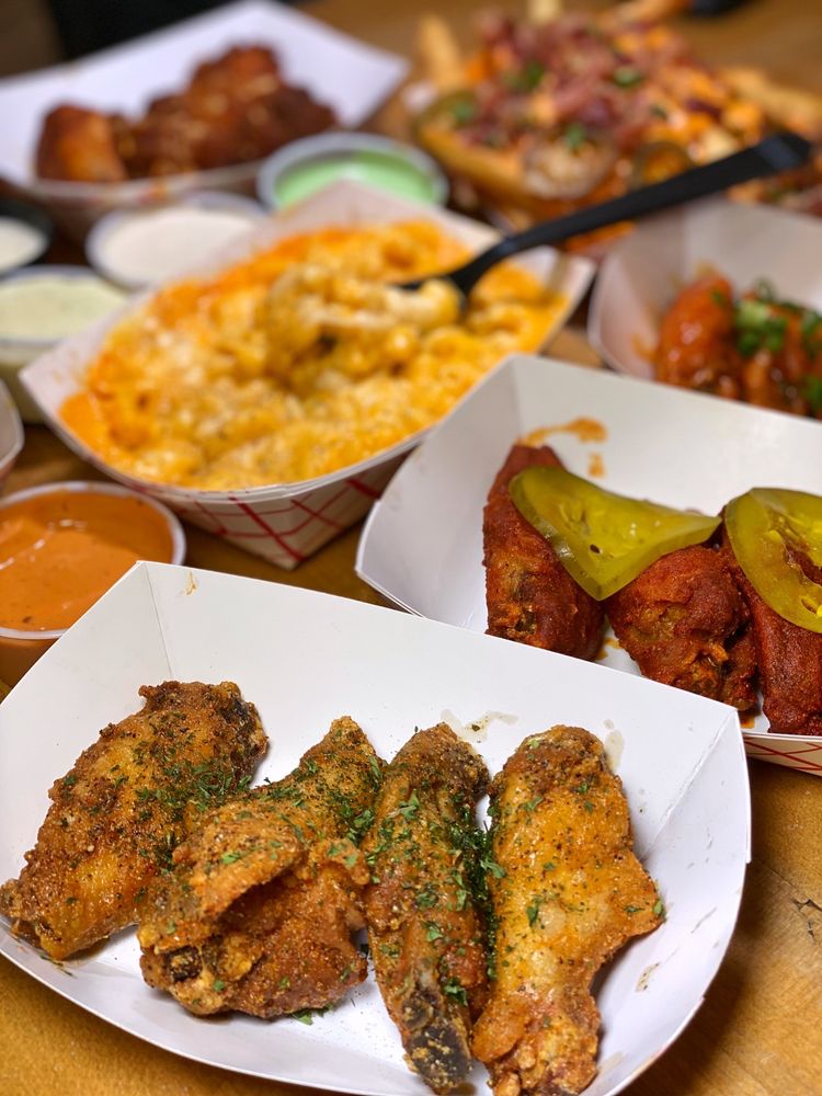 INTERNATIONAL WINGS FACTORY - 634 Photos & 505 Reviews - 1762 1st Ave ...