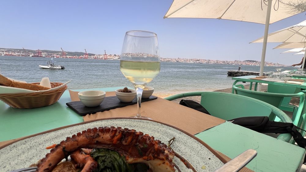 RESTAURANTE ATIRA-TE AO RIO - Updated July 2025 - 88 Photos & 23 ...