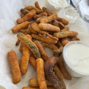 THE LUCKY GREEK - Updated August 2024 - 192 Photos & 355 Reviews - 2490 ...