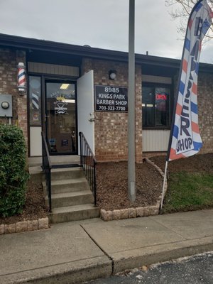 KINGS PARK BARBER SHOP - Updated September 2025 - 15 Photos & 25 ...