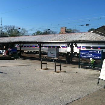 SEPTA - BRYN MAWR STATION - Updated January 2026 - 10 Photos - 54 N ...