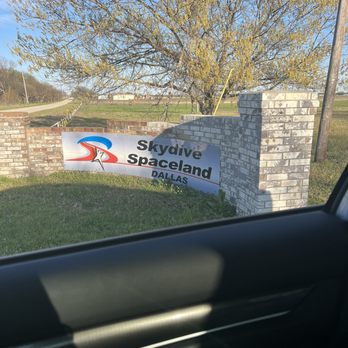 SKYDIVE SPACELAND DALLAS - Updated May 2025 - 274 Photos & 200 Reviews ...