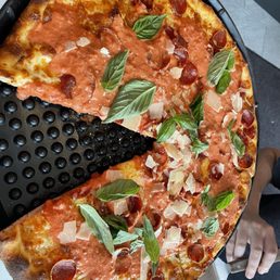 PIZZATA PIZZERIA & BIRRERIA - Updated June 2025 - 89 Photos & 30 ...