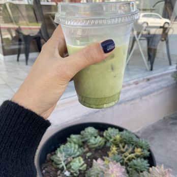 MIRACLE BAKERY - Updated September 2024 - 813 Photos & 557 Reviews ...