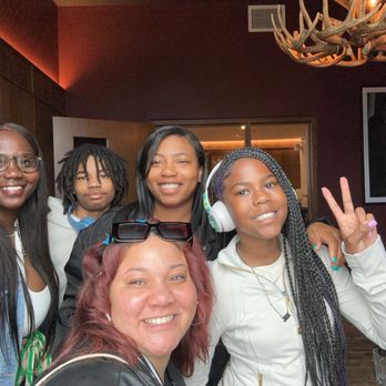 MOVIDA - Updated 05/2025 - 966 Photos & 675 Reviews - 600 S 6th St ...