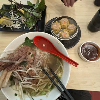 VPHO - Updated October 2024 - 296 Photos & 151 Reviews - 930 W Hamilton ...