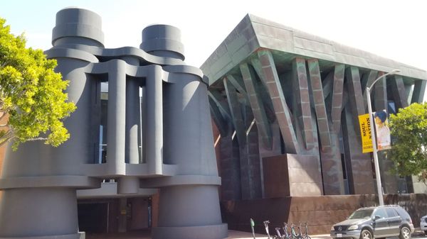 BINOCULAR BUILDING - 55 Photos & 21 Reviews - 340 Main St, Venice, CA ...