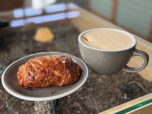 DISCOURSE COFFEE - Updated July 2025 - 155 Photos & 45 Reviews - 158 S ...