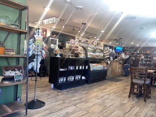 BEAR CUB COFFEE & PUB - Updated July 2024 - 12 Photos - 6328 S Turkey ...