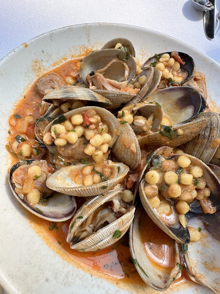 HORTUS - Updated October 2025 - 16 Photos - 18 Marina Gardens Dr ...