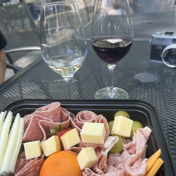 MIDDLE RIDGE WINERY - Updated November 2024 - 203 Photos & 115 Reviews ...