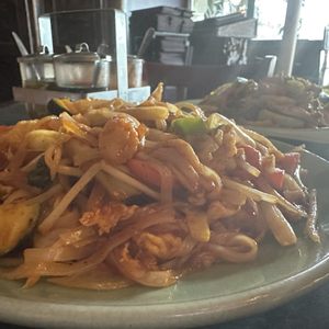 SIAMESE STREET THAI RESTAURANT - 526 Photos & 629 Reviews - 3236 ...