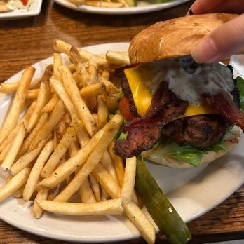 PUB 42 - Updated December 2025 - 146 Photos & 271 Reviews - 7600 N 42nd ...