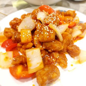 CALGARY COURT RESTAURANT - Updated October 2025 - 264 Photos & 101 ...