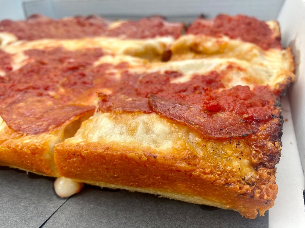 MOTOR TOWN PIZZA - Updated October 2024 - 109 Photos & 72 Reviews - 8029 Dale Ave, Richmond ...