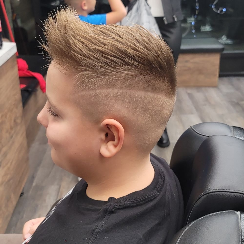 FIRST CLASS BARBER SHOP - Updated July 2025 - 64 Photos & 82 Reviews ...