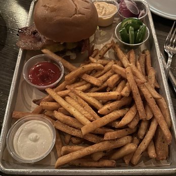 THE LOCAL PEASANT - WOODLAND HILLS - 1172 Photos & 1457 Reviews - 22901 ...